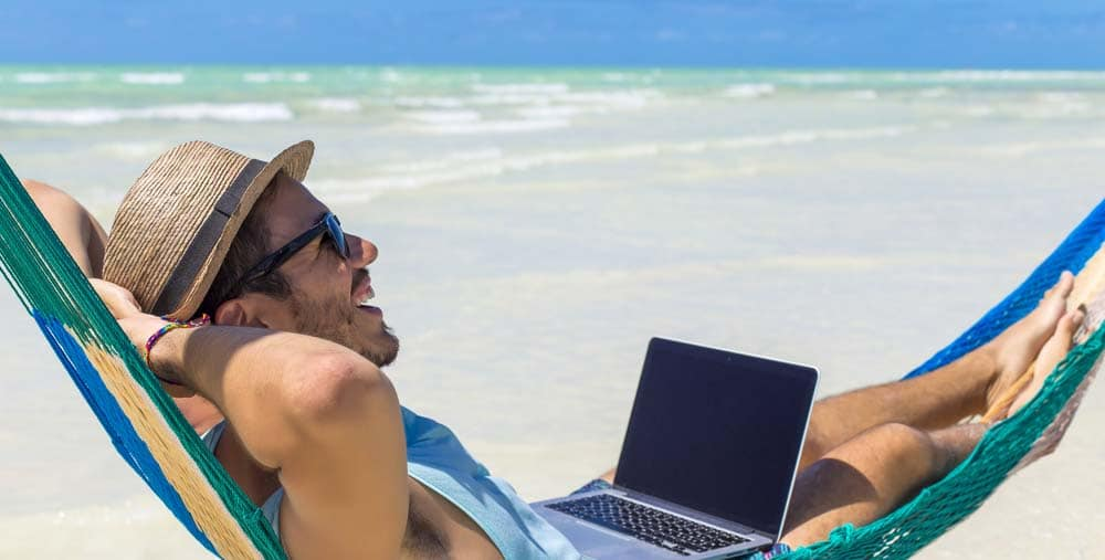 15 Digital Nomads on Best Tech, Gadgets and Locations