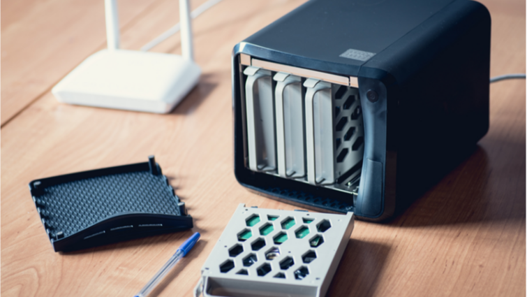 Cloud Backup vs NAS | Pros & cons of both storage solutions